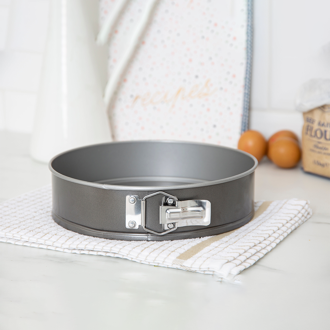 WHAM Baker & Salt - Non-Stick Springform (24cm) – The Loft General Trading